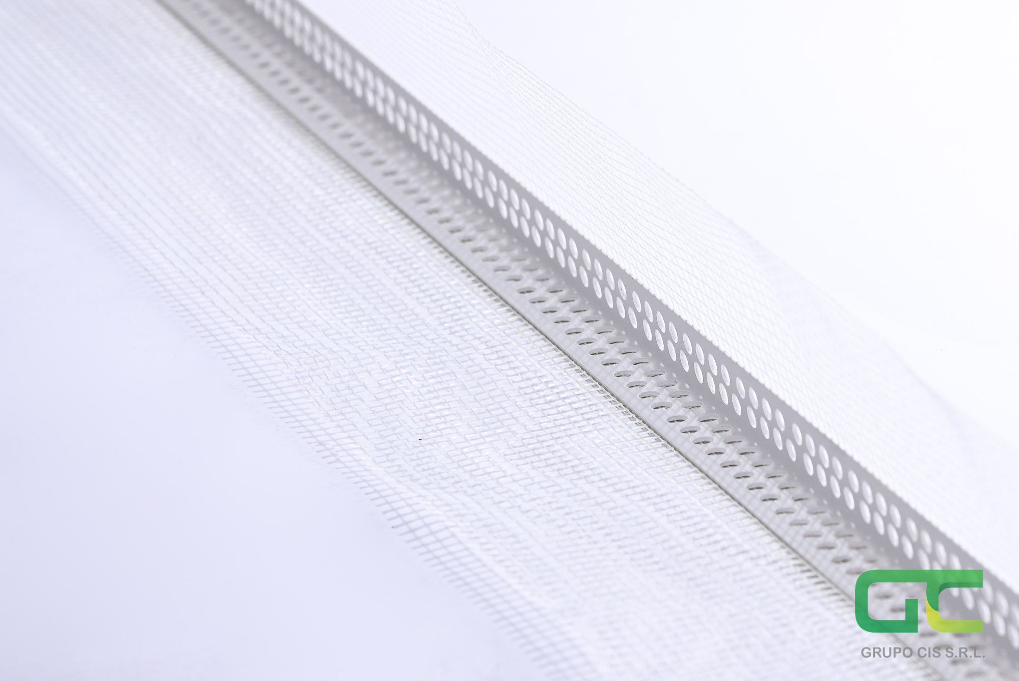 CANTONERA DE PVC C/MALLA x 2,50 MT.